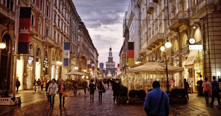 Weather in Italy in October: Temps & Rain