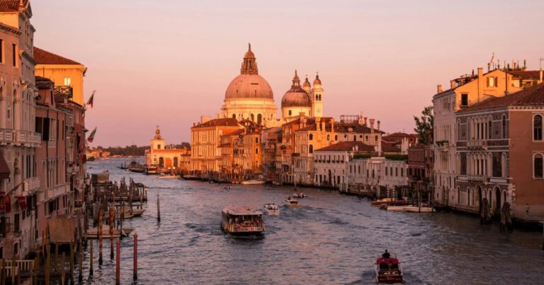 Weather in Italy in October: Temps & Rain